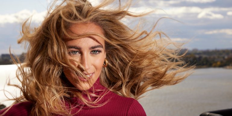 La cantante y compositora Chloe Stroll lanza el sencillo debut ‘Run ...